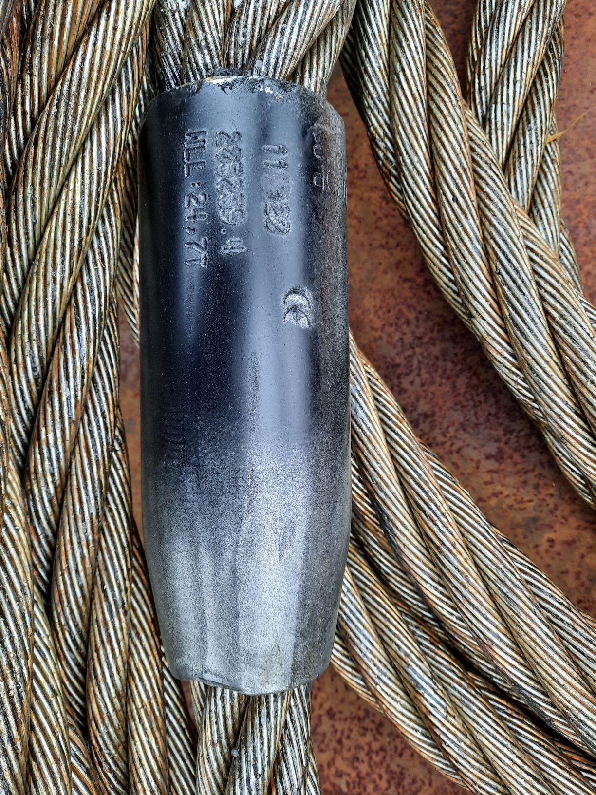 ALTRATEC - Uw leverancier van Staalkabel, Stroppen, Grommers